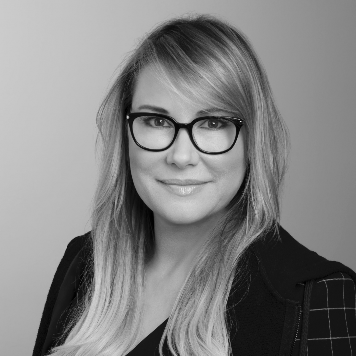 B-GLOWING APPOINTS DAWN FRANCISCO AS CEO | The Beauty Influencers